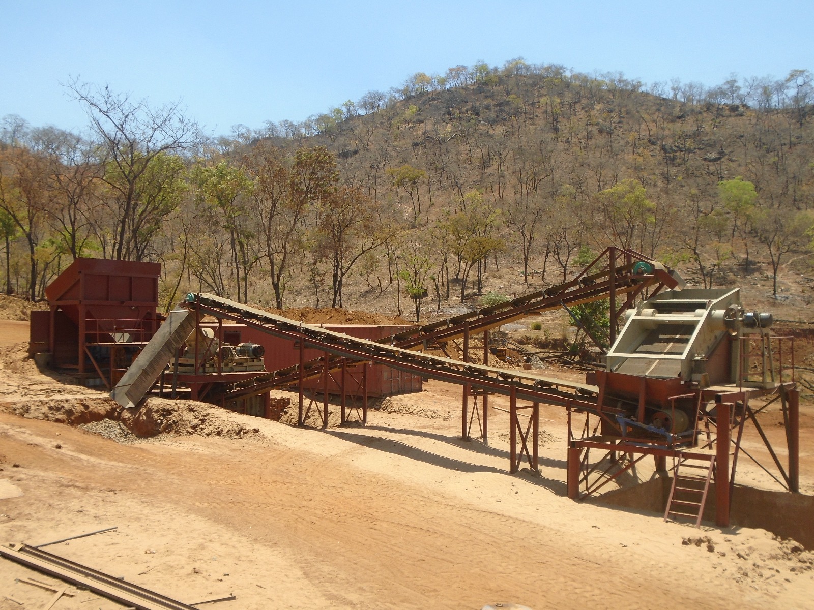 Chinese gold miner to start in Tete in December, despite local disputes ...