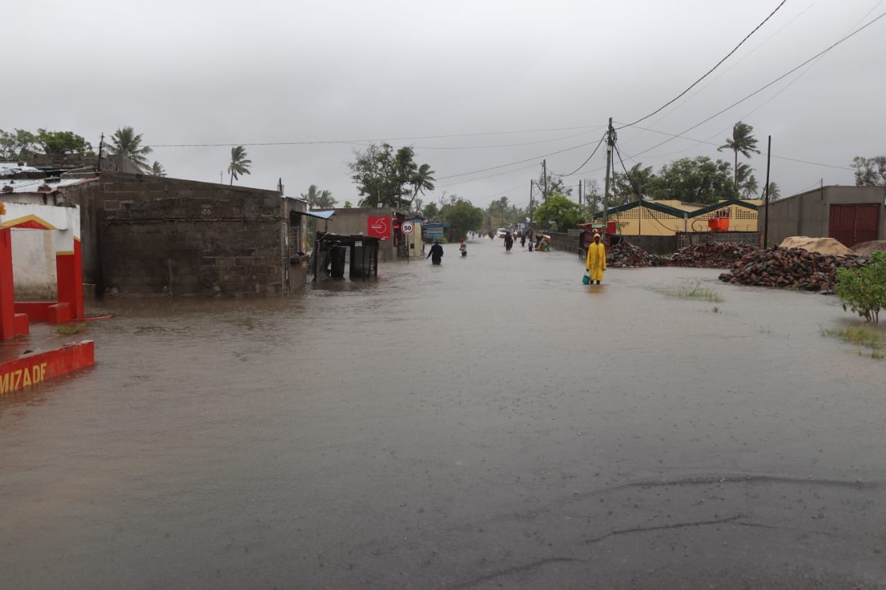 Beira flooded by a year’s worth of rain in two days, as Cyclone Gombe ...